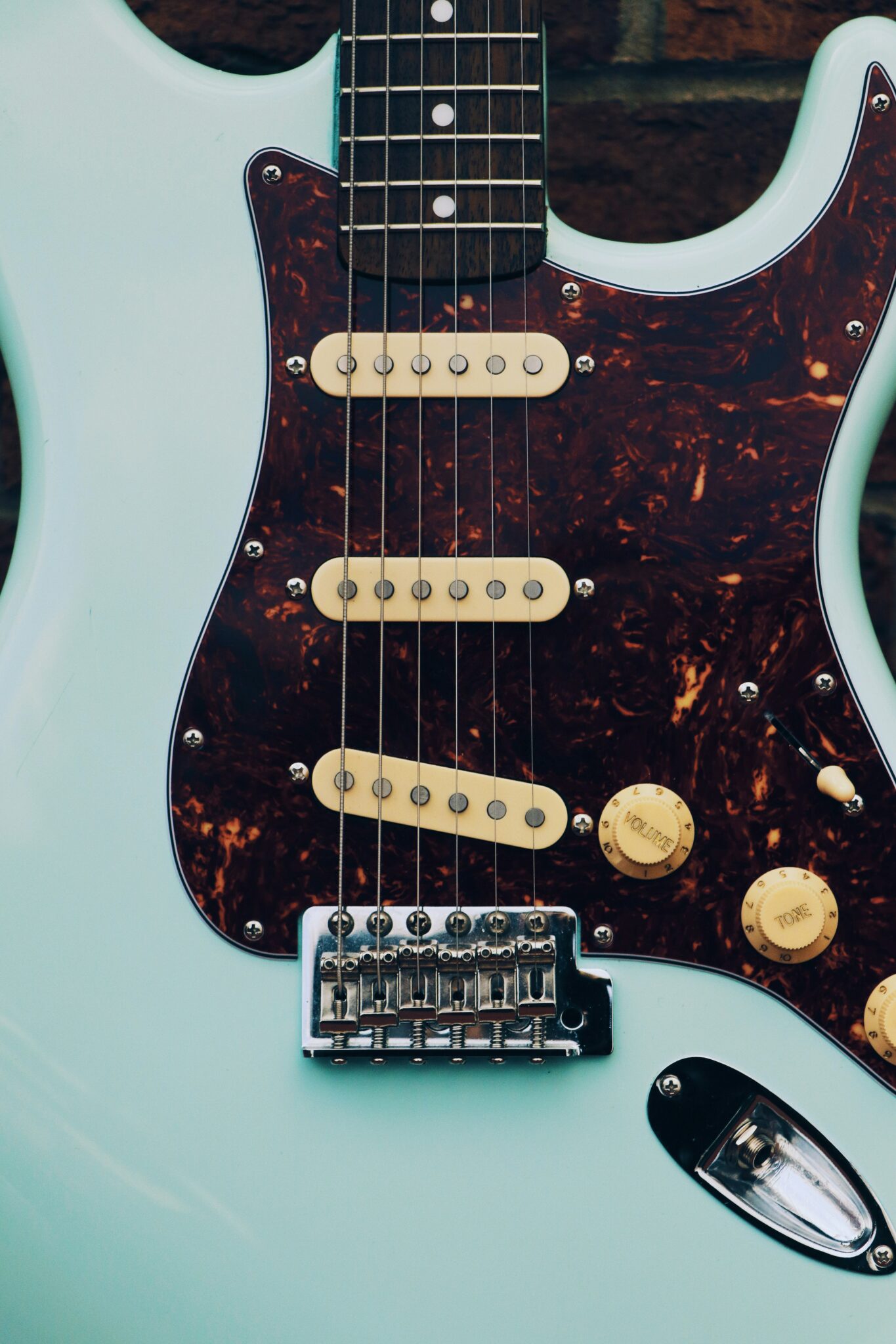 String Bending on Guitar: Techniques, Notation, and Essential Tips